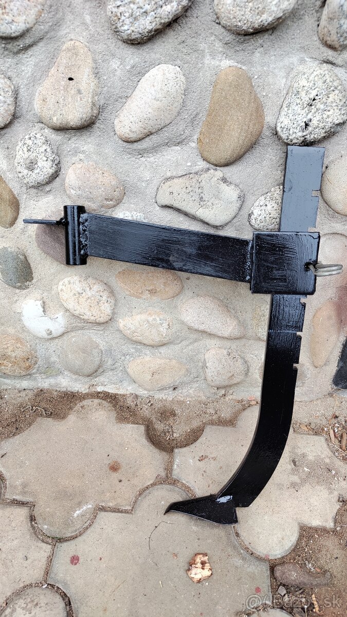 Vari - Nové Mesto n.Váhom | Bazoš.sk