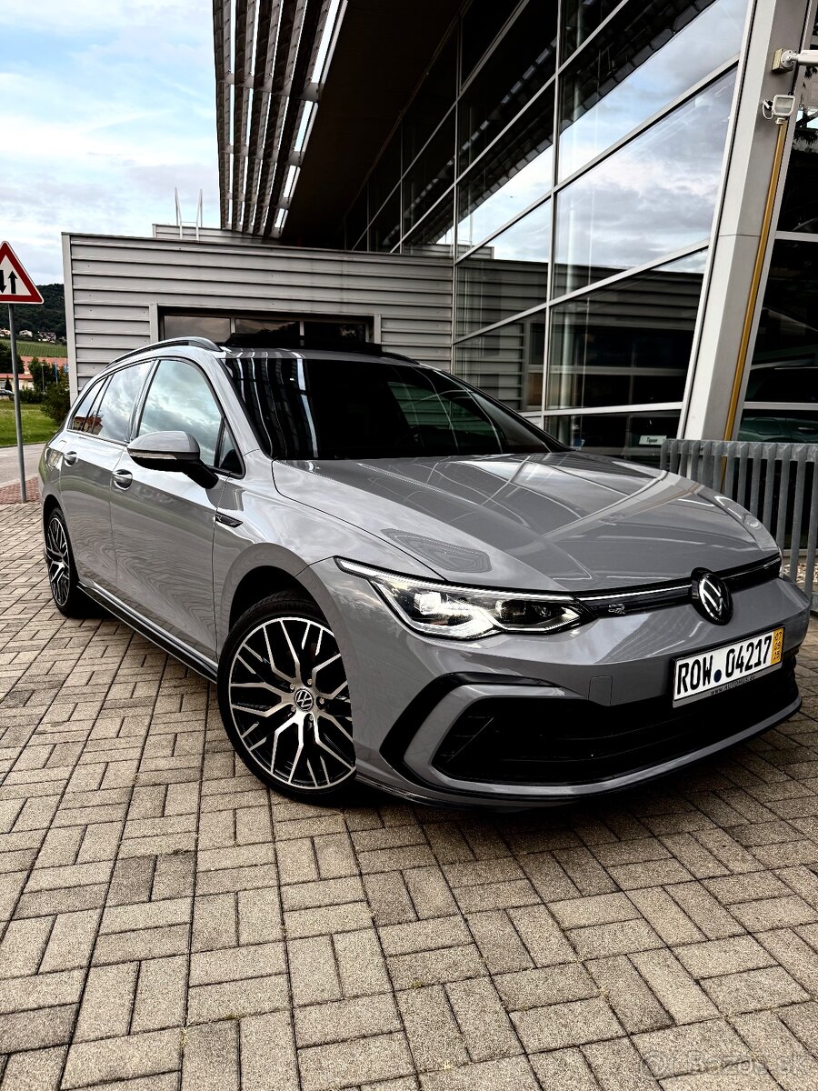 Vw golf 8 2.0tdi dsg r line acc,dcc,pano,matrix - Nitra | Bazoš.sk
