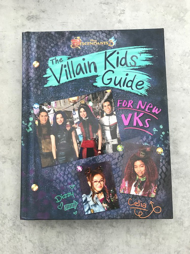 Descendants 3 - The Villain Kids Guide - Trenčín | Bazoš.sk