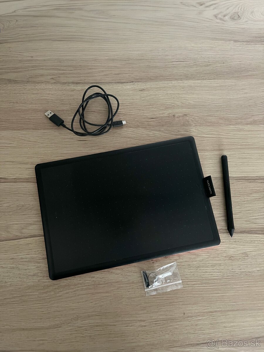 Predám grafický tablet Wacom One (medium) - Bratislava | Bazoš.sk