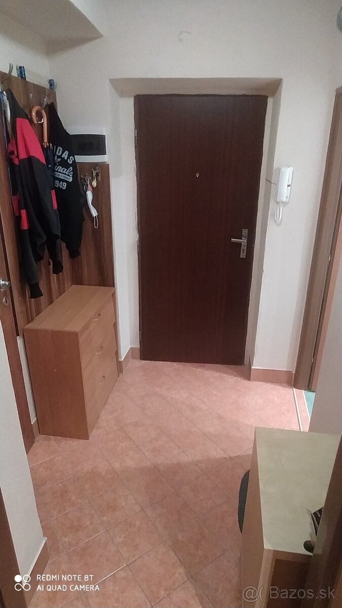 Predaj 2 izbový byt Tlmače-Lipník, kompletná rekonštrukcia - Levice ...