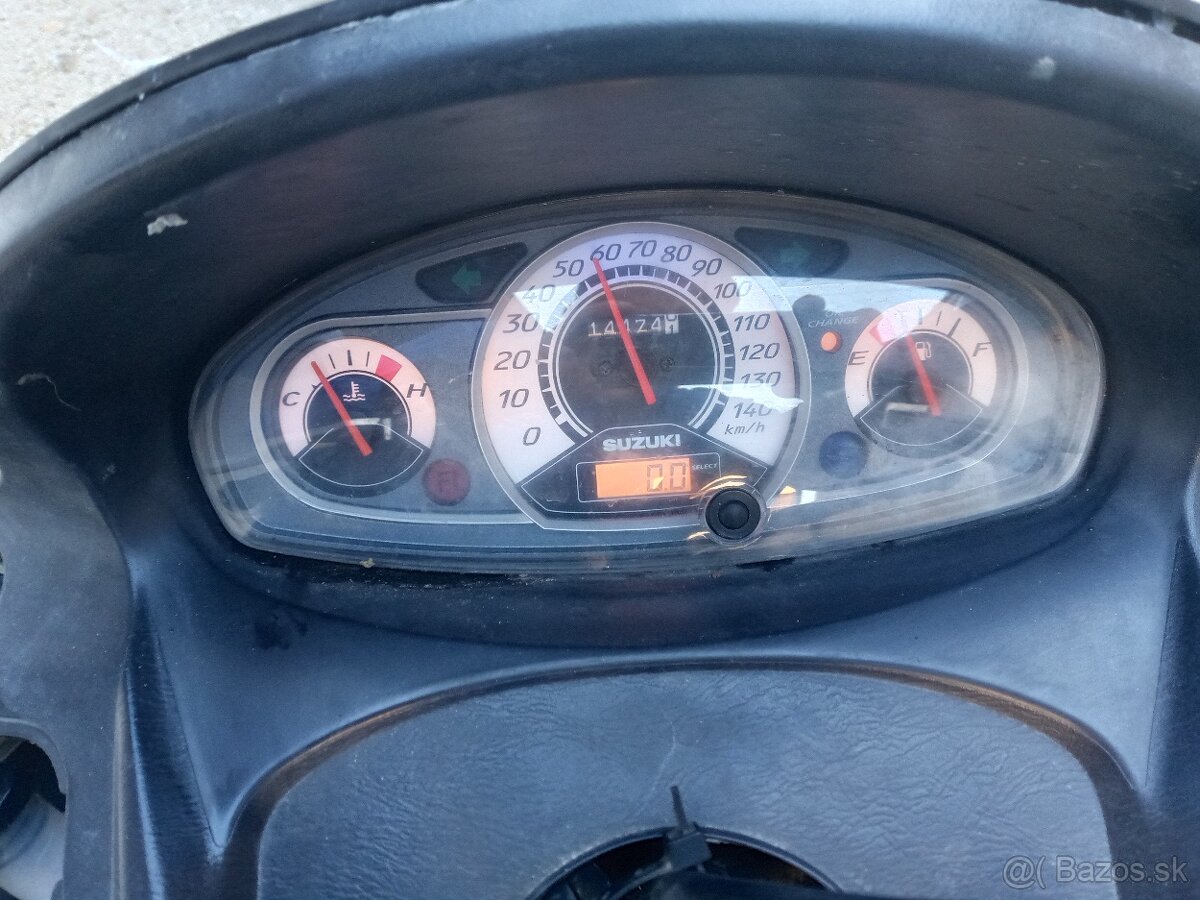 Suzuki burgman 125 ročník 2008 14000 km - Prievidza | Bazoš.sk