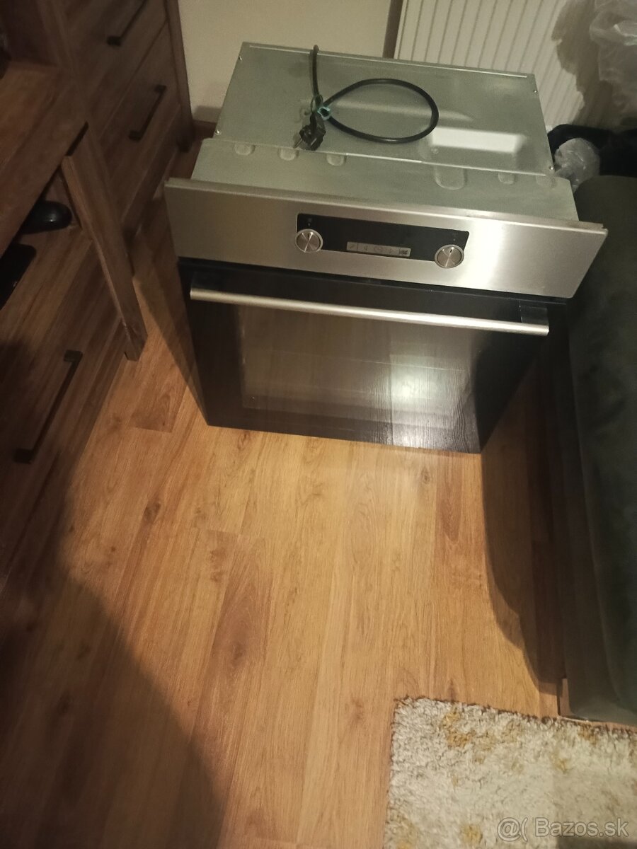 Vstavaná elektrická rúra - Prešov | Bazoš.sk