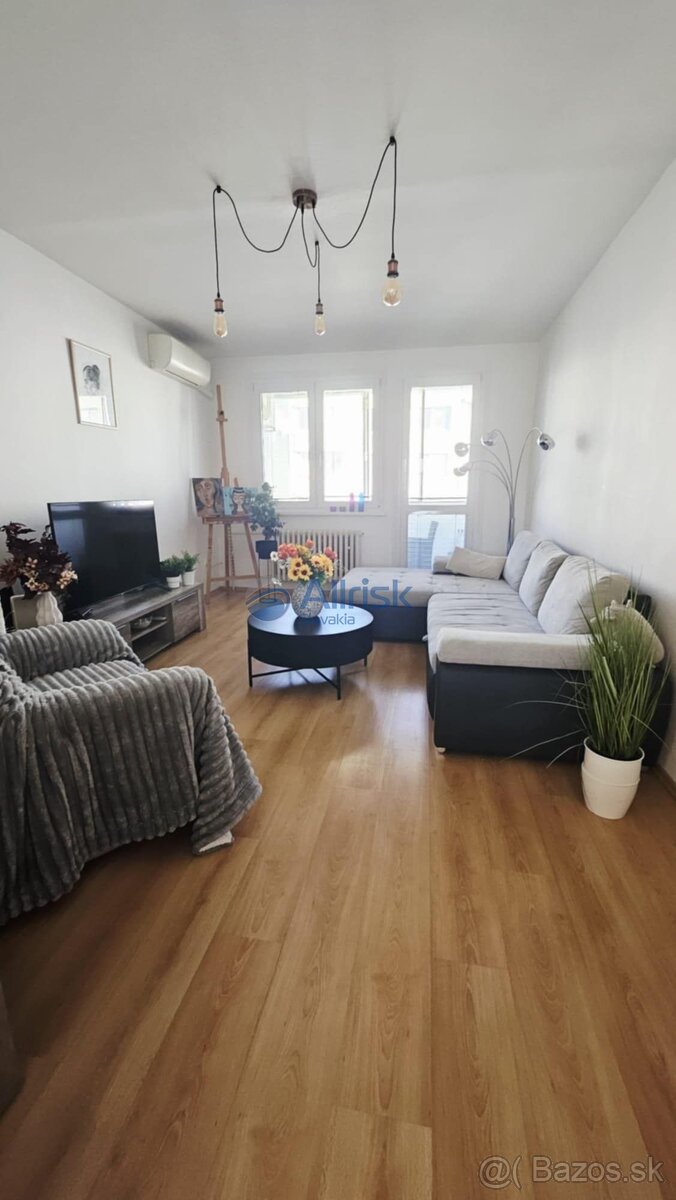 SUPER PONUKA - PEKNÝ 4 IZBOVÝ BYT, VÁŽSKA ULICA, VRAKUŇA - Bratislava ...