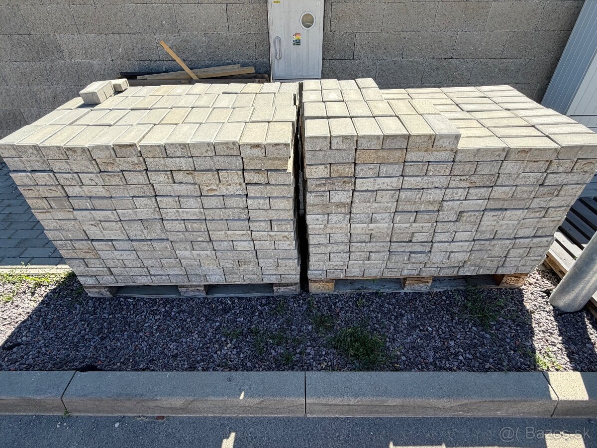 Dlazba zamkova siva 20x10x6cm 25m2 - Nitra | Bazoš.sk