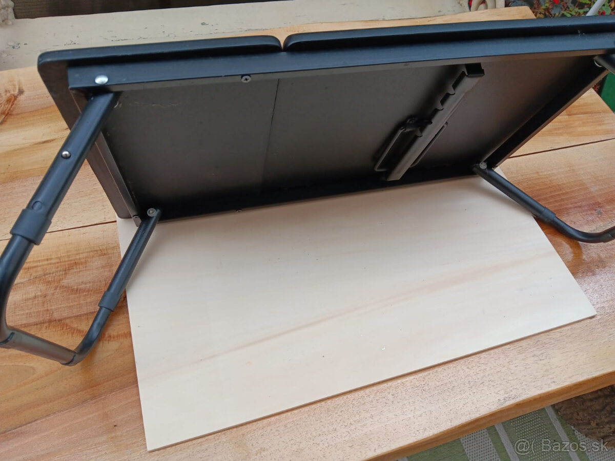 Predám rozkladací stojan pod notebook - Piešťany | Bazoš.sk