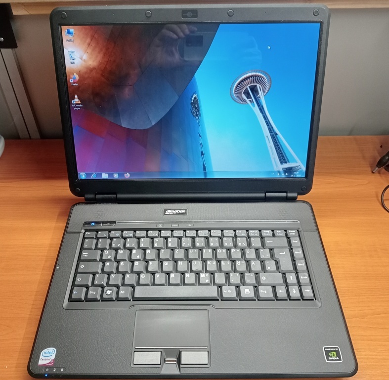 predám notebook DIMOTION FASTBOOK F4F1 , WINDOWS 7 - Košice | Bazoš.sk