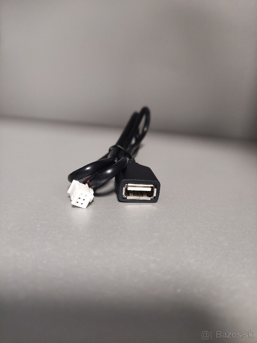 Kábel USB / 6 pin - Banská Bystrica | Bazoš.sk