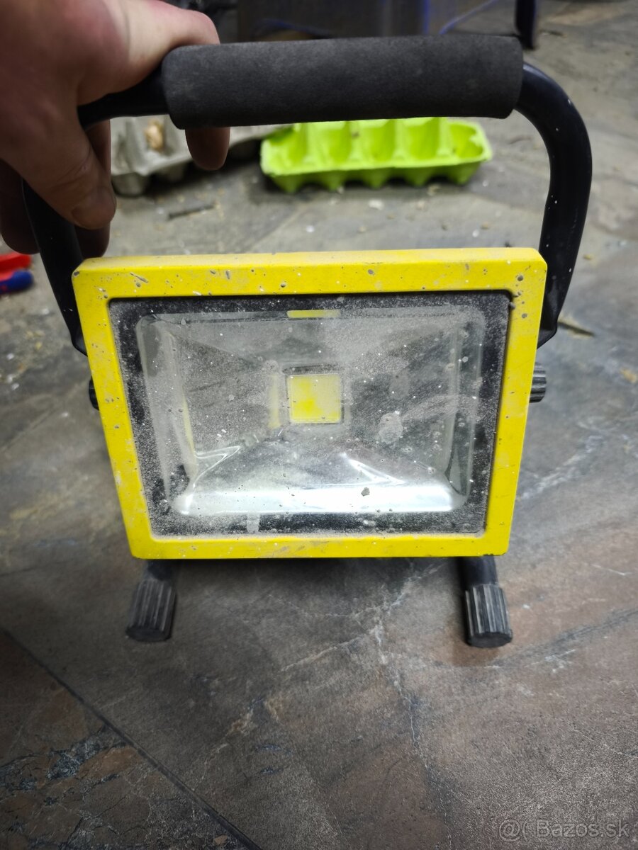 Aku led reflektor forch - Bytča | Bazoš.sk