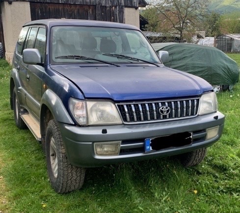 Predám Toyota landcruiser 90 3.0d automat rv 2000 . - Prievidza | Bazoš.sk