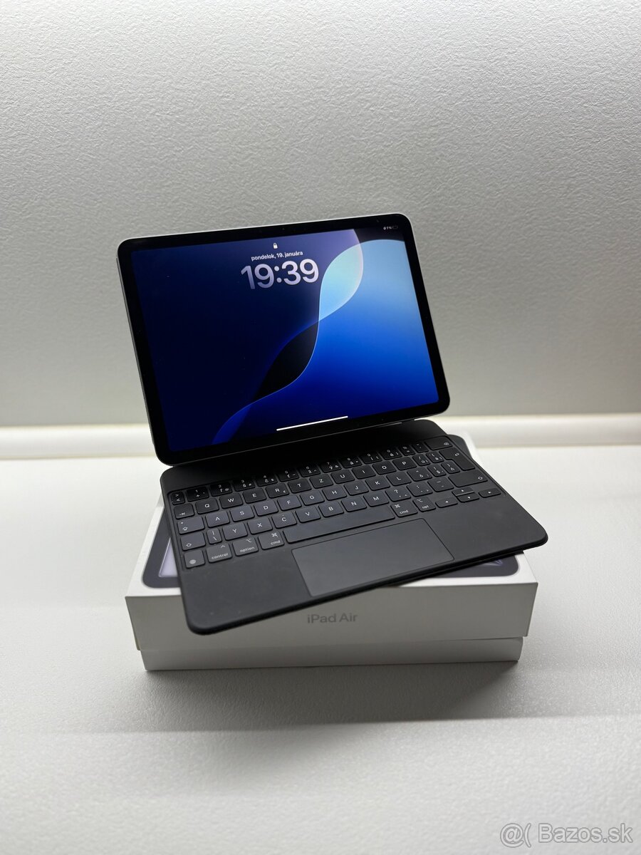 iPad + Magic Keyboard - Nové Zámky | Bazoš.sk