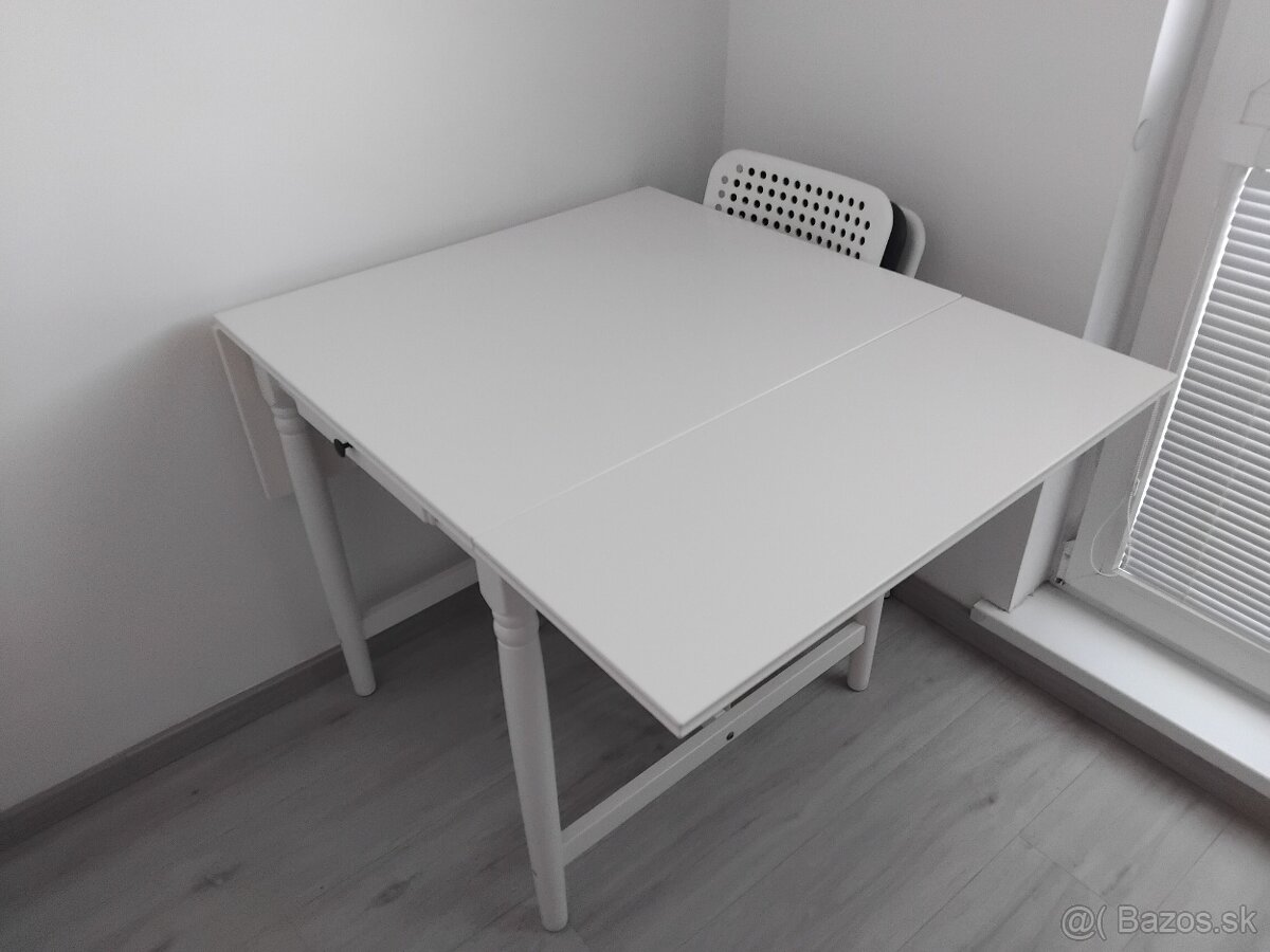 Rozkladací kuchynský stôl + 2 stoličky - Bratislava | Bazoš.sk