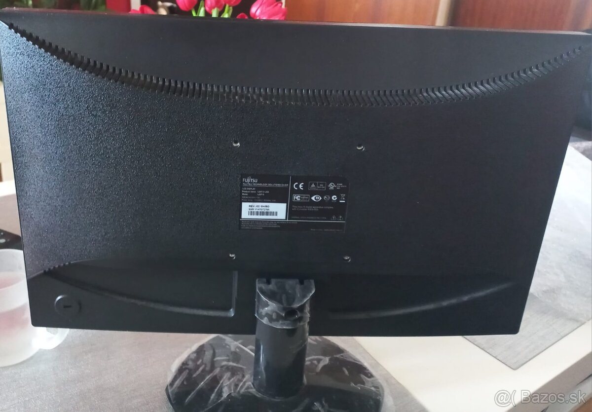 monitor k PC Fujitsch - Bratislava | Bazoš.sk