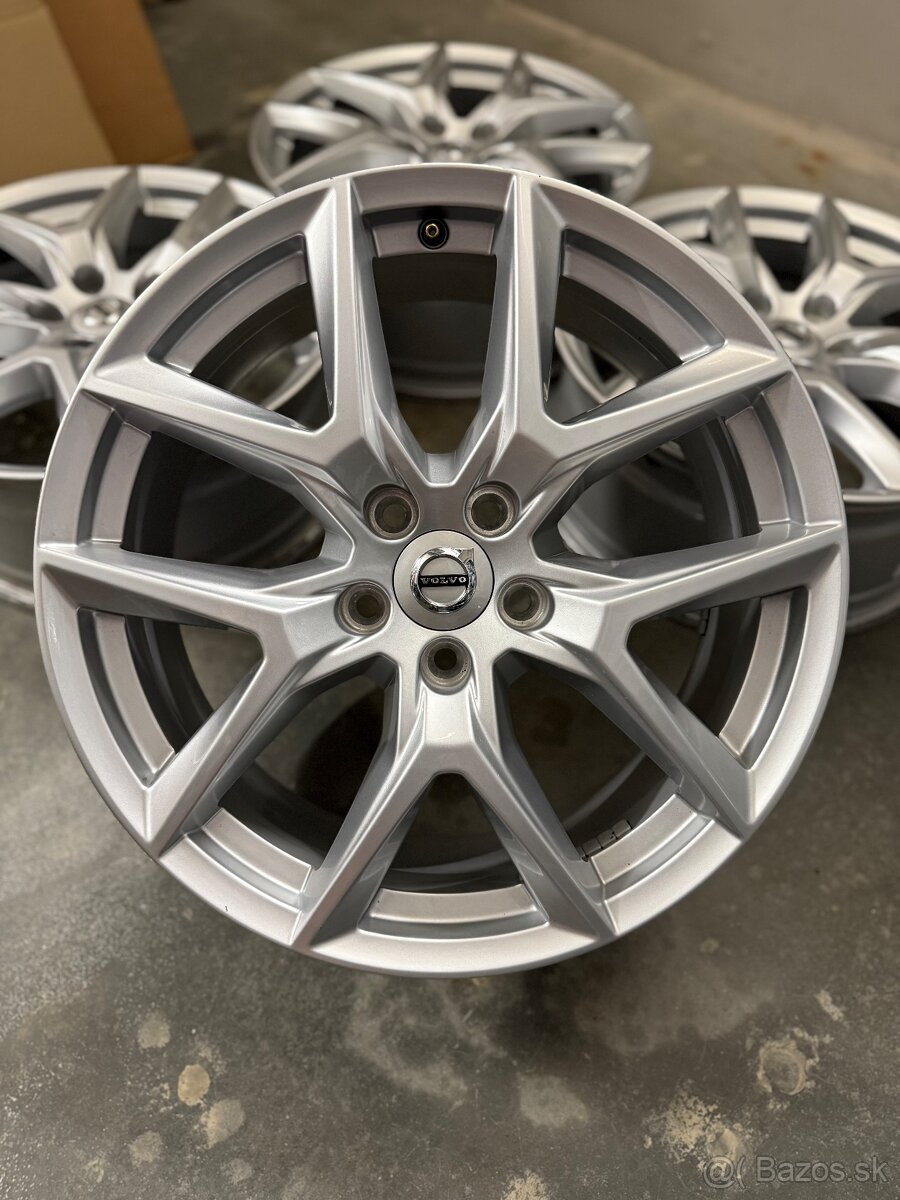 Hliníkové disky Volvo XC60 - 5x108 R18 Volvo XC40 , V90 - Námestovo ...