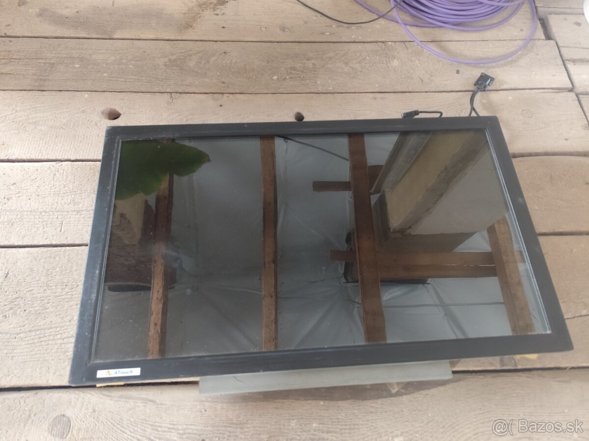 obrazovka TFT-LCD, dotikový 32" - Kežmarok | Bazoš.sk