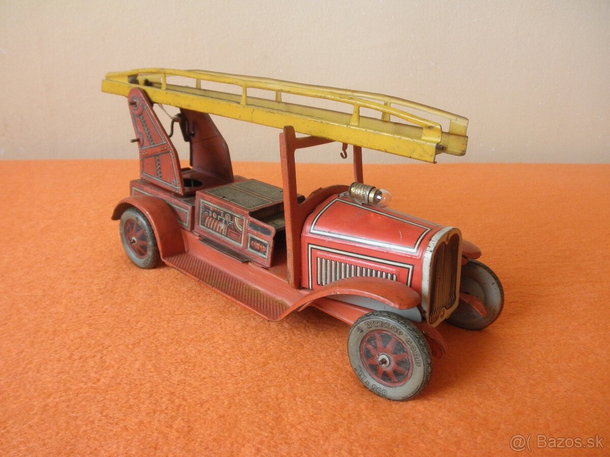 stará hračka plechové autíčko hasič Tippco, funkčné 30. roky - Trnava ...