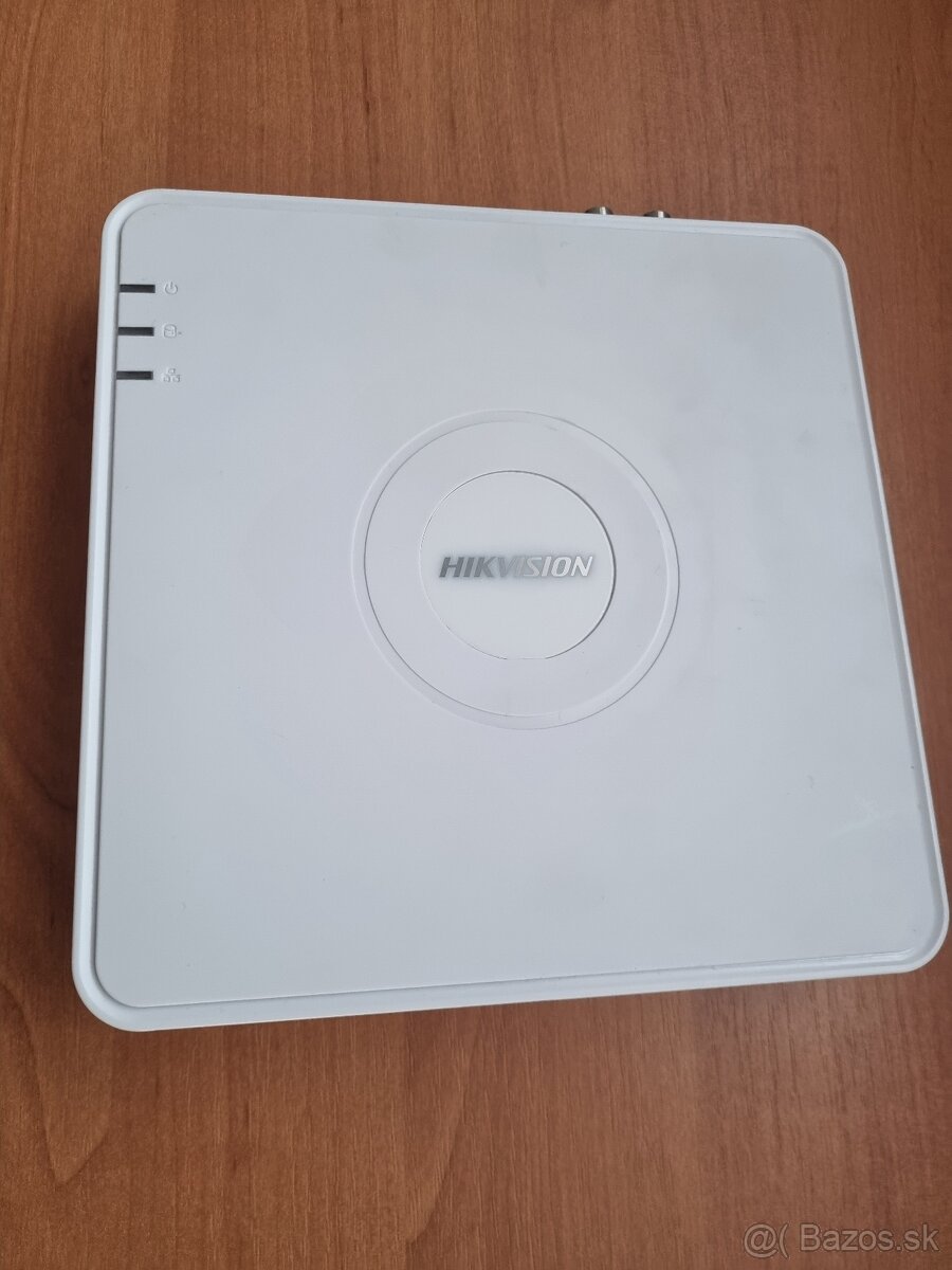HIKVISION DS-7104HQHI-K1(C)(S) REKORDÉR 5 V 1 - Senec | Bazoš.sk