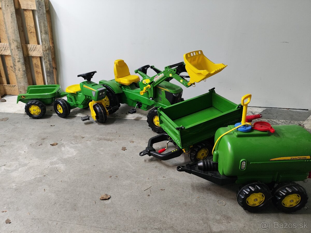 Veľký set John Deere (Rolly Toys) - traktory, vlečka, cister ...