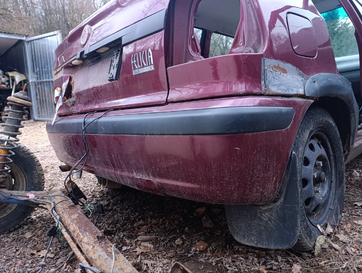 Škoda Felicia zadný nárazník - Prievidza | Bazoš.sk