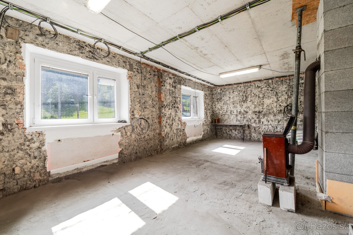 Rozostavaný dom na dokončenie podľa seba s veľkým pozemkom - Čadca ...