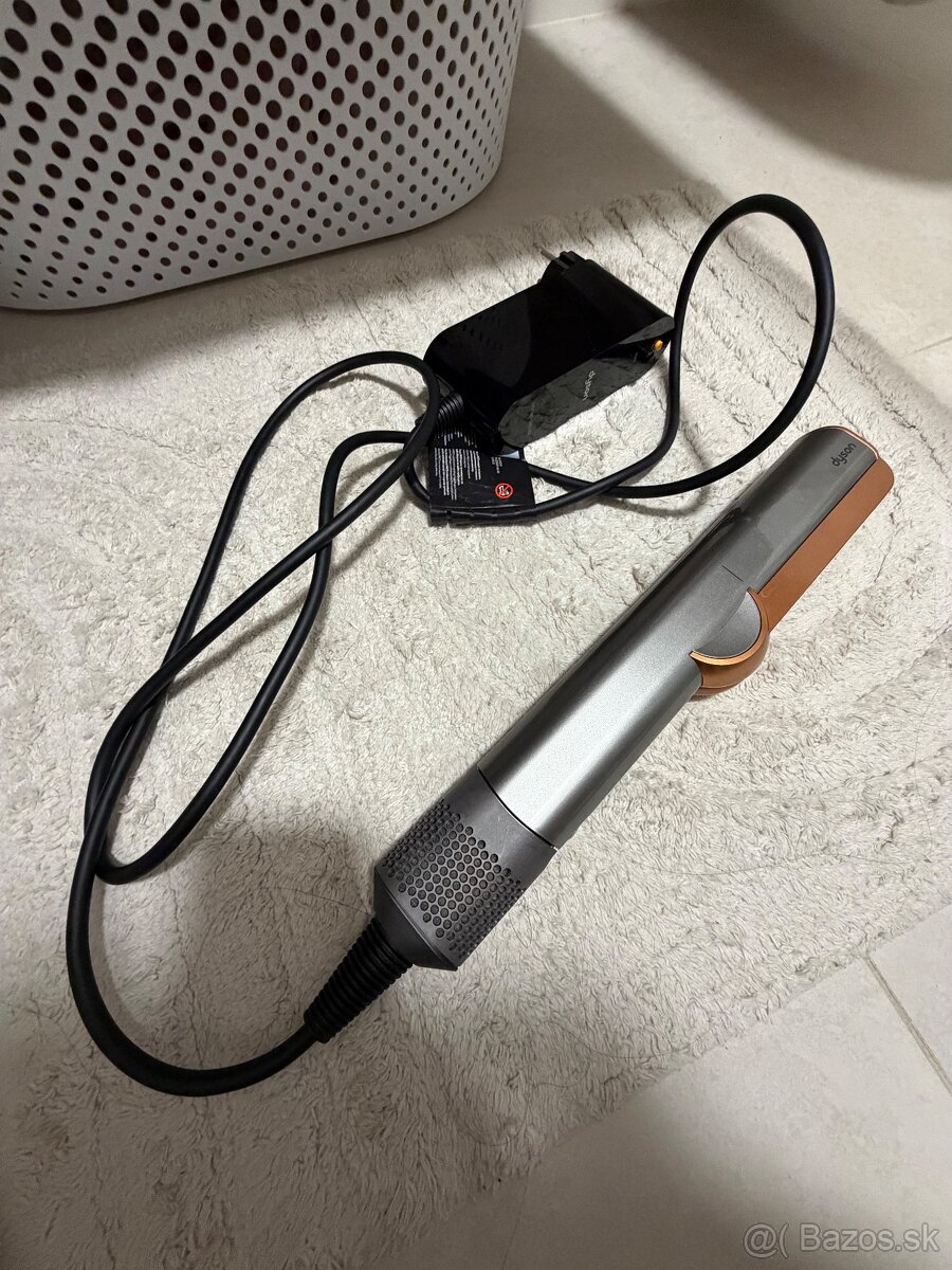 DYSON Airstrait - Bratislava | Bazoš.sk