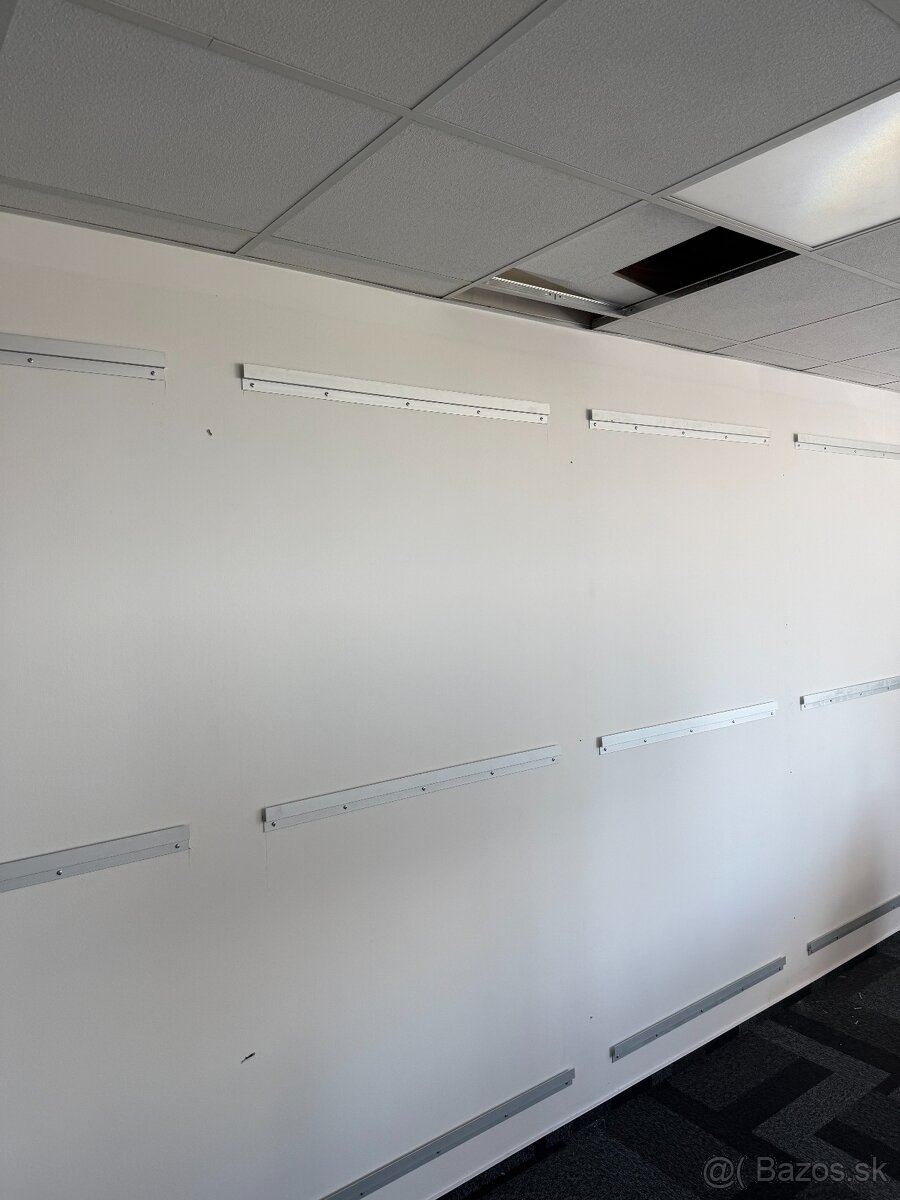 Veľkoformátová keramická whiteboard stena PolyVision (476 x - Košice ...