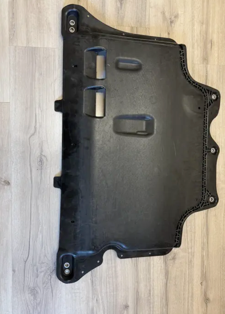 5QF825902 5QF825901 kryt pod motor VW Skoda Audi - Nitra | Bazoš.sk