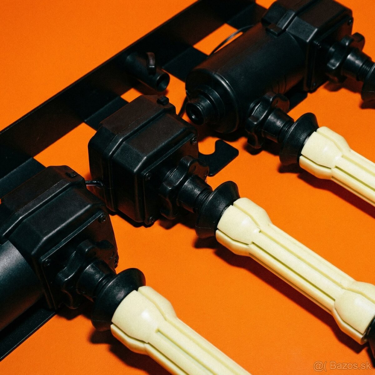 Motoricke pozadia s diaľkovým ovládačom - Žilina | Bazoš.sk