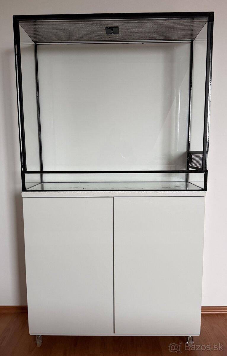 Terárium 90x35x80 so skrinkou - Trnava | Bazoš.sk