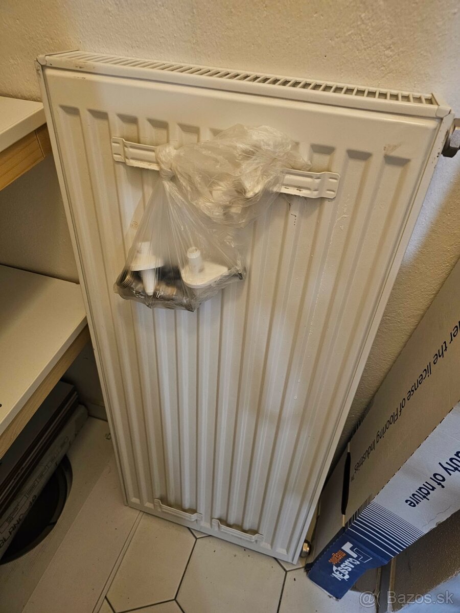 Radiátor 40x90x6 cm - Bratislava | Bazoš.sk