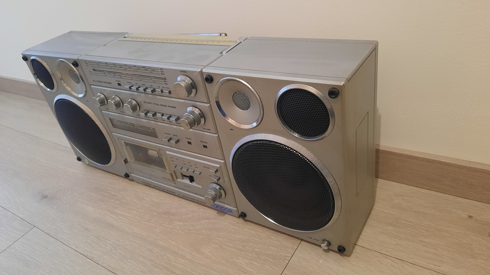 Rádiomagnetofón Condor - Žilina | Bazoš.sk