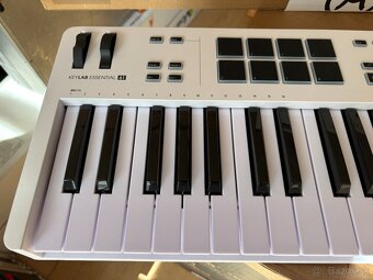 Arturia KeyLab Essential 61 mk3 MIDI klávesy Biele - Poprad | Bazoš.sk