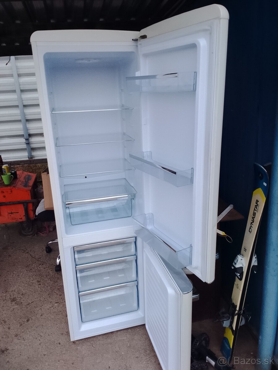 Chladnička Amica retro - Sabinov | Bazoš.sk