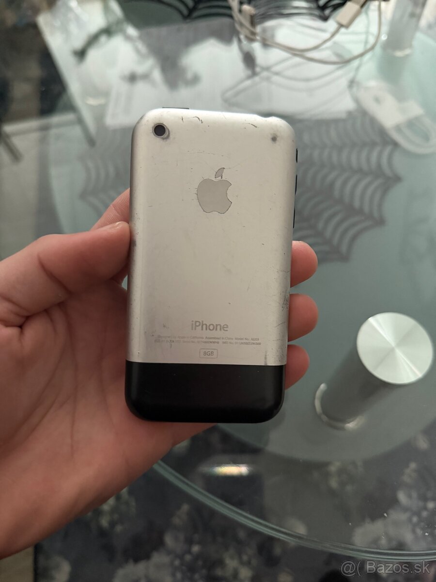 Apple iPhone 2G - Tvrdošín | Bazoš.sk