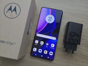 Motorola edge 40 8GB/256GB, black, top, zaruka - Žilina | Bazoš.sk