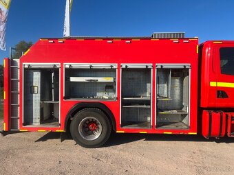 Predáme cisternu SCANIA P94 4X2 2000L vody, 500L pe - Česká republika ...